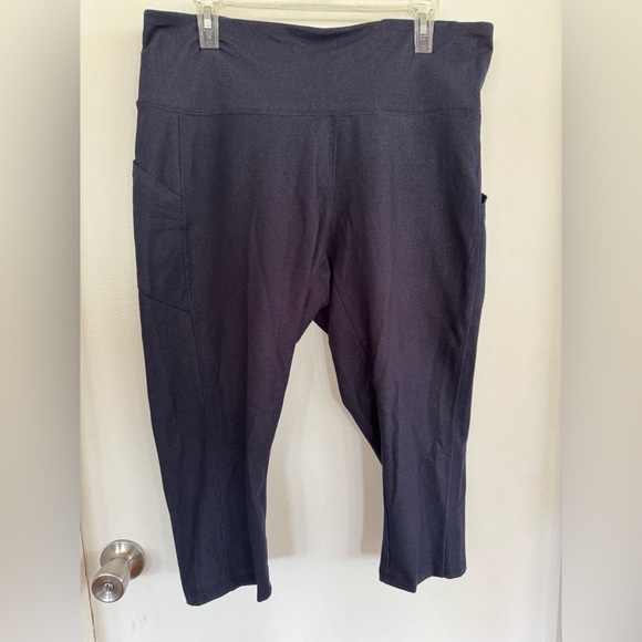 VOGO Athletica | Pants & Jumpsuits | Vogo Stretch Denim Capris 2x ...